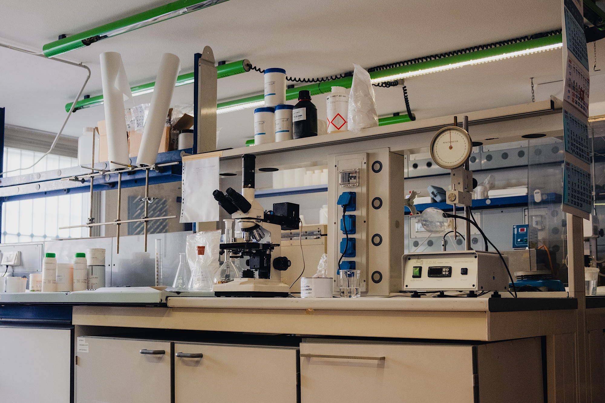 Chimica e laboratori